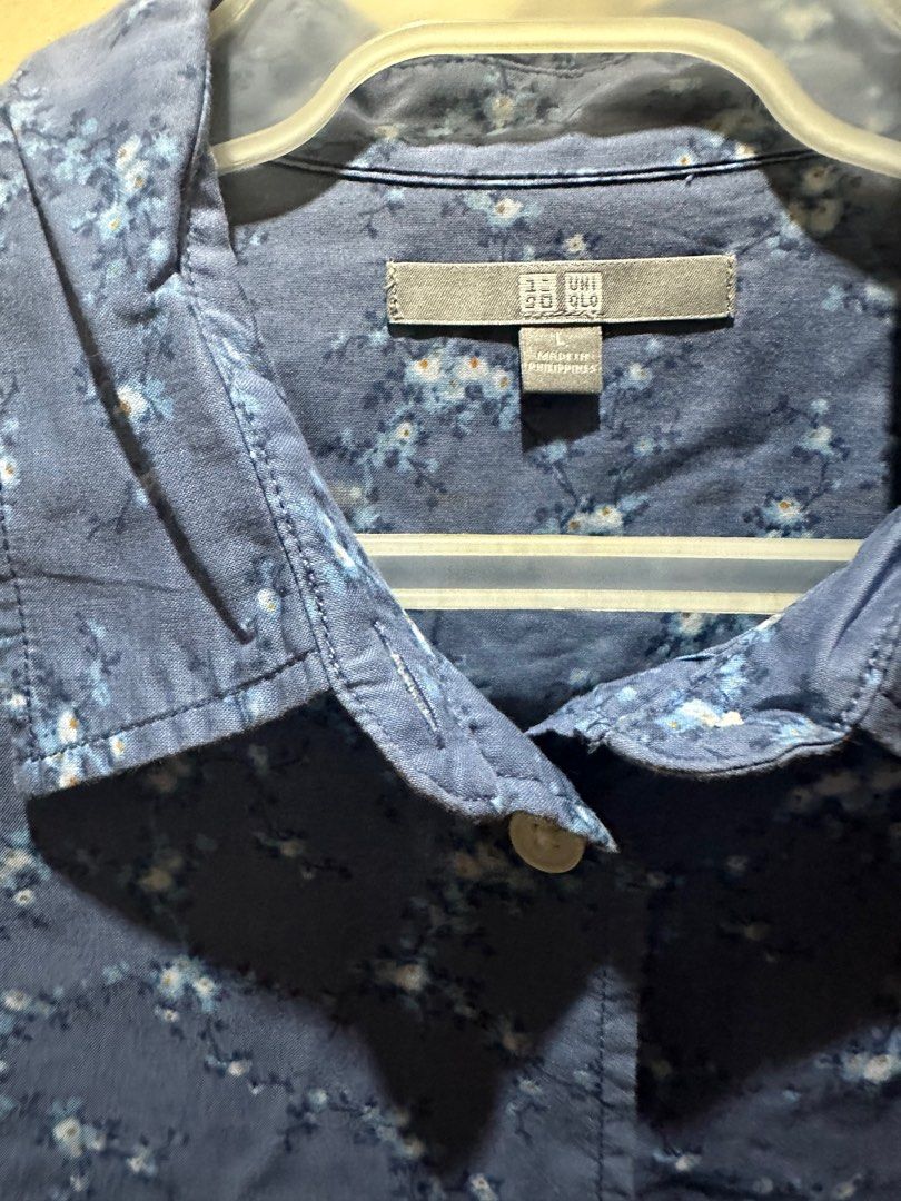 Uniqlo Blue Floral Button-down on Carousell