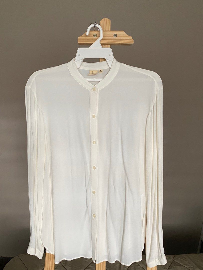 Uniqlo Hana Tajima Shirt, Men's Fashion, Tops & Sets, Tshirts & Polo Shirts on Carousell