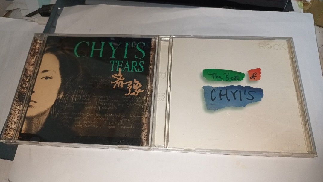 齊豫 CHYI'S TEARS + THE BEST OF CHYI'S 舊版 2 CD, 興趣及遊戲, 音樂、樂器 & 配件, 音樂與媒體 - CD 及 DVD - Carousell