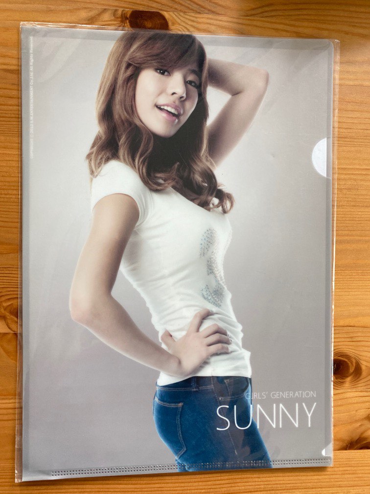 少女時代 SM 官方 文件夾 Sunny, 興趣及遊戲, 收藏品及紀念品, 韓流 - Carousell