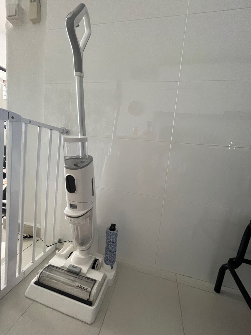 Airbot iClean PRO Wet Dry Vacuum Cleaner, TV & Home Appliances, Vacuum ...