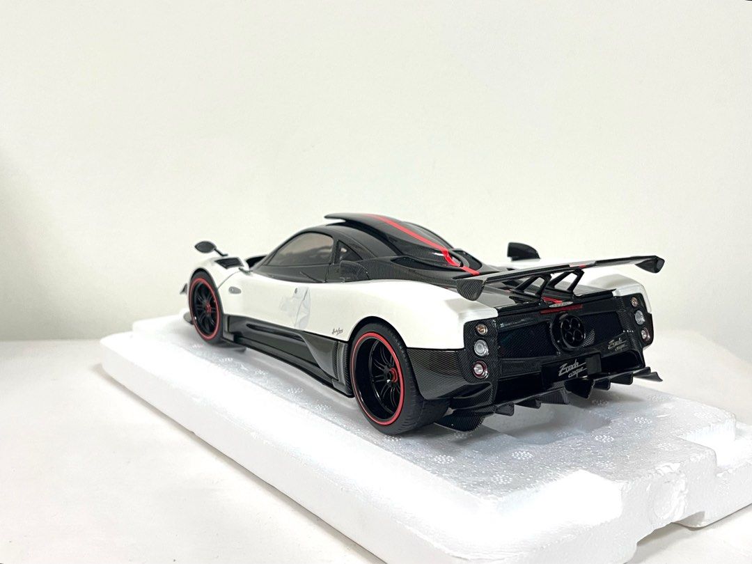 Almost Real Pagani Zonda Cinque 1/18 White, Hobbies & Toys, Toys ...