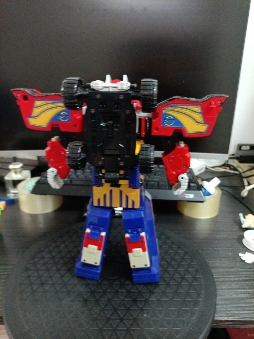 Bandai Power Rangers Engine Sentai Go-Onger Go Onger, Hobbies & Toys ...