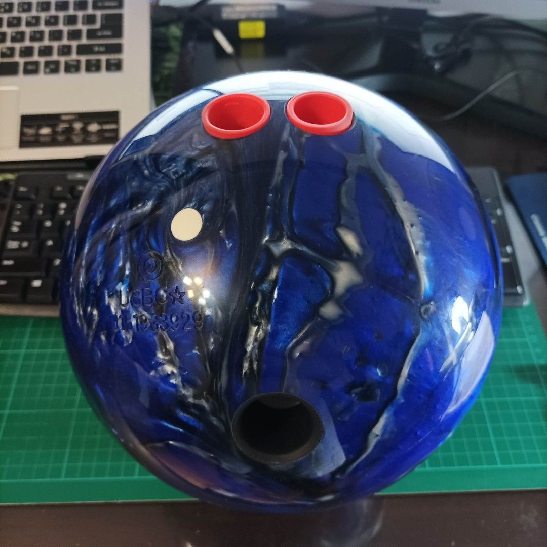 Bowling Ball (reactive), Sports Equipment, Sports & Games, Billiards and Bowling on Carousell