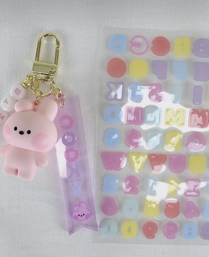 BT21 COOKY Minini Initials Figure Keyring, Hobbies & Toys, Memorabilia & Collectibles, K-Wave on ...