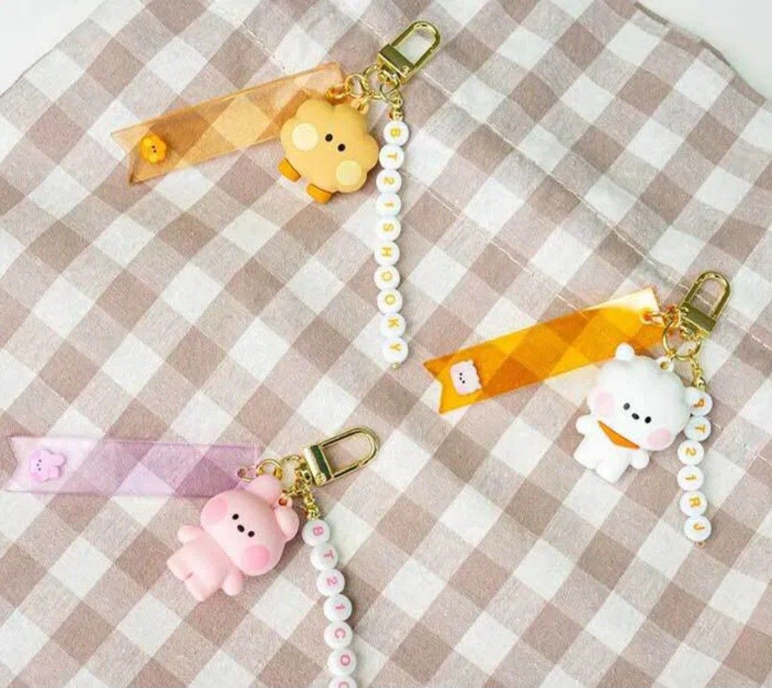 BT21 COOKY Minini Initials Figure Keyring, Hobbies & Toys, Memorabilia & Collectibles, K-Wave on ...