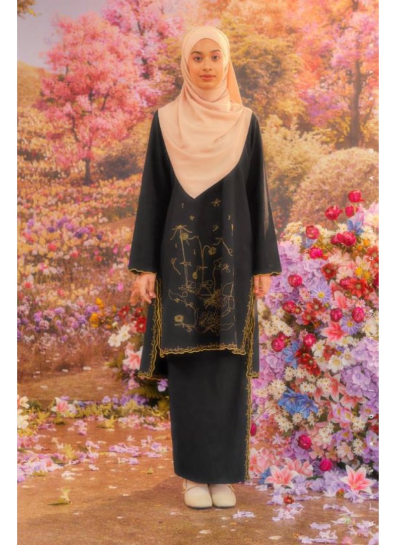 MIMPIKITA ANAABU WHIMSIGIRL PETITMOI Black Raya Kurung Calaqisya Sahara ...