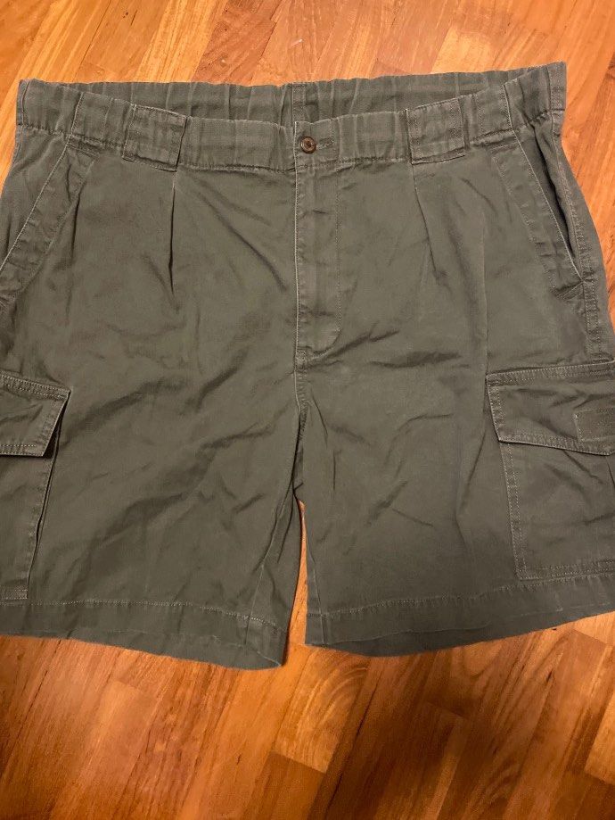 cargo jorts, Men's Fashion, Bottoms, Shorts on Carousell