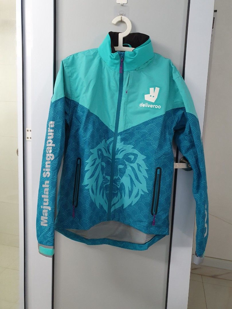 Deliveroo Rain Jacket M size, Motorcycles, Motorcycle Apparel on Carousell