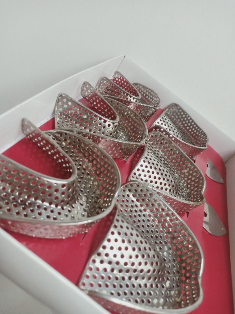 (set) Dental Feldon Perforated Metal Trays, Beauty & Personal Care ...