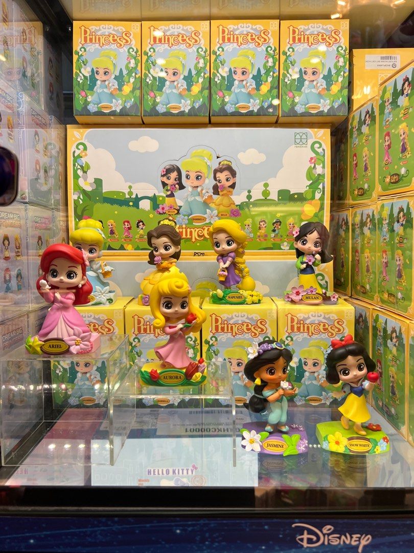 Disney Princess Blindbox | CPCM, Hobbies & Toys, Memorabilia ...