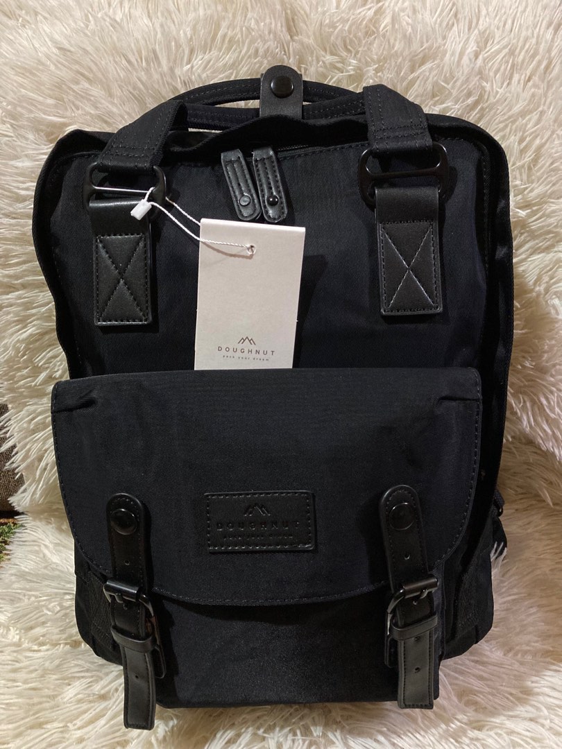 Doughnut Backpack - All Black on Carousell