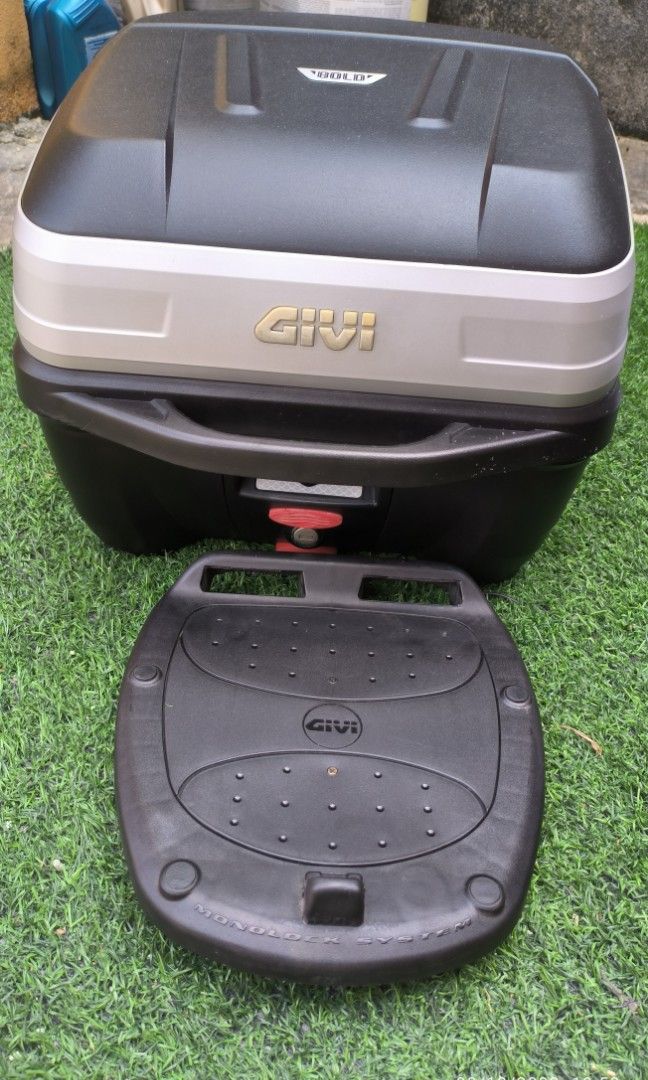 Givi Top Box Bold 32 liter, Auto Accessories on Carousell