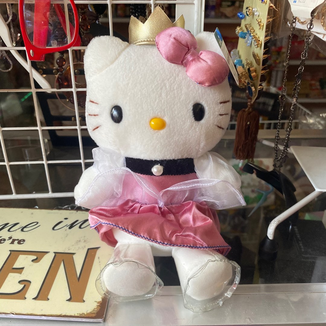 Hello Kitty Princess Pink Sanrio Plush Stuff Toy, Hobbies & Toys, Toys ...
