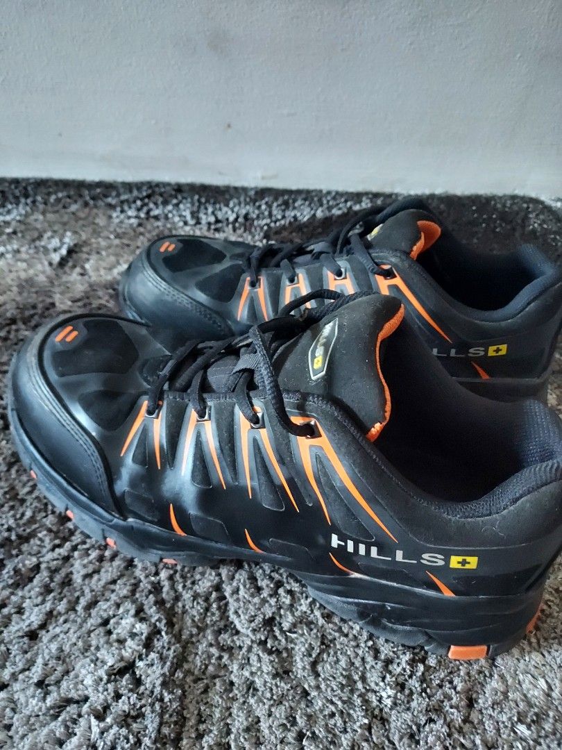 SAFETY SHOES(HILLS+), Men's Fashion, Activewear on Carousell
