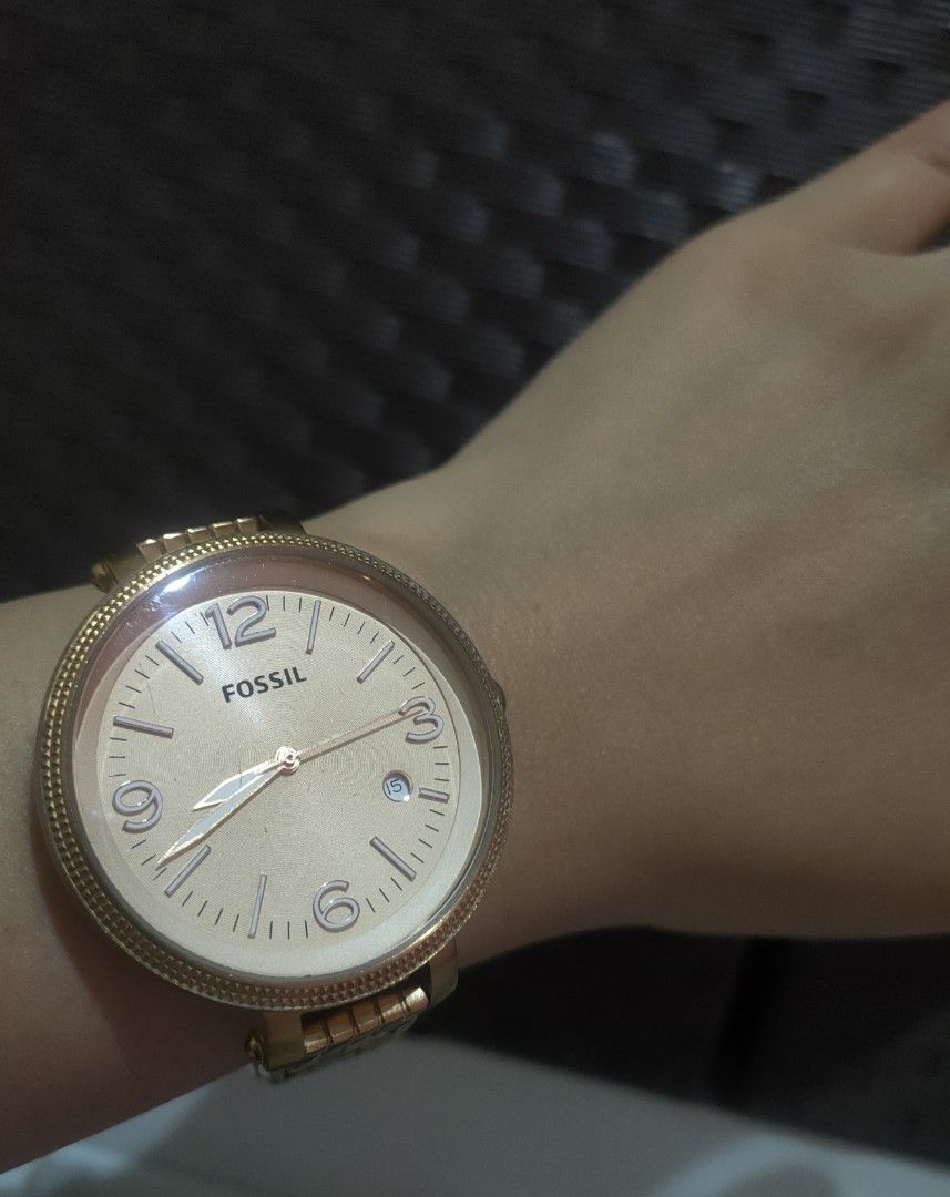 Jam tangan Fossil original, Fesyen Wanita, Jam Tangan di Carousell