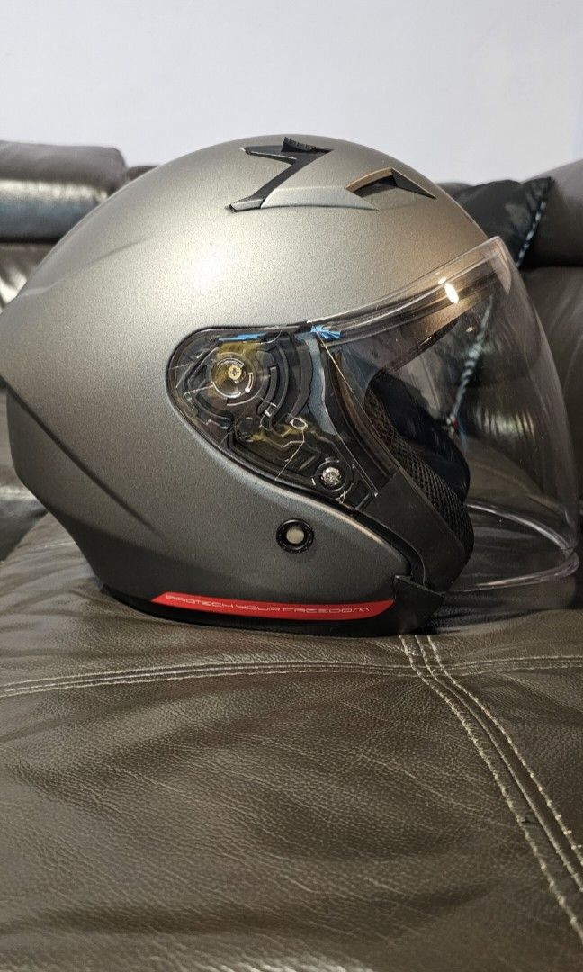 Lazer JH5 Z-DNA Helmet, Motorcycles, Motorcycle Apparel on Carousell