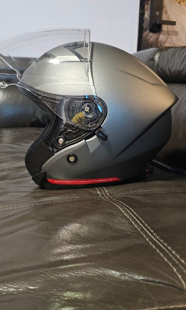Lazer JH5 Z-DNA Helmet, Motorcycles, Motorcycle Apparel on Carousell