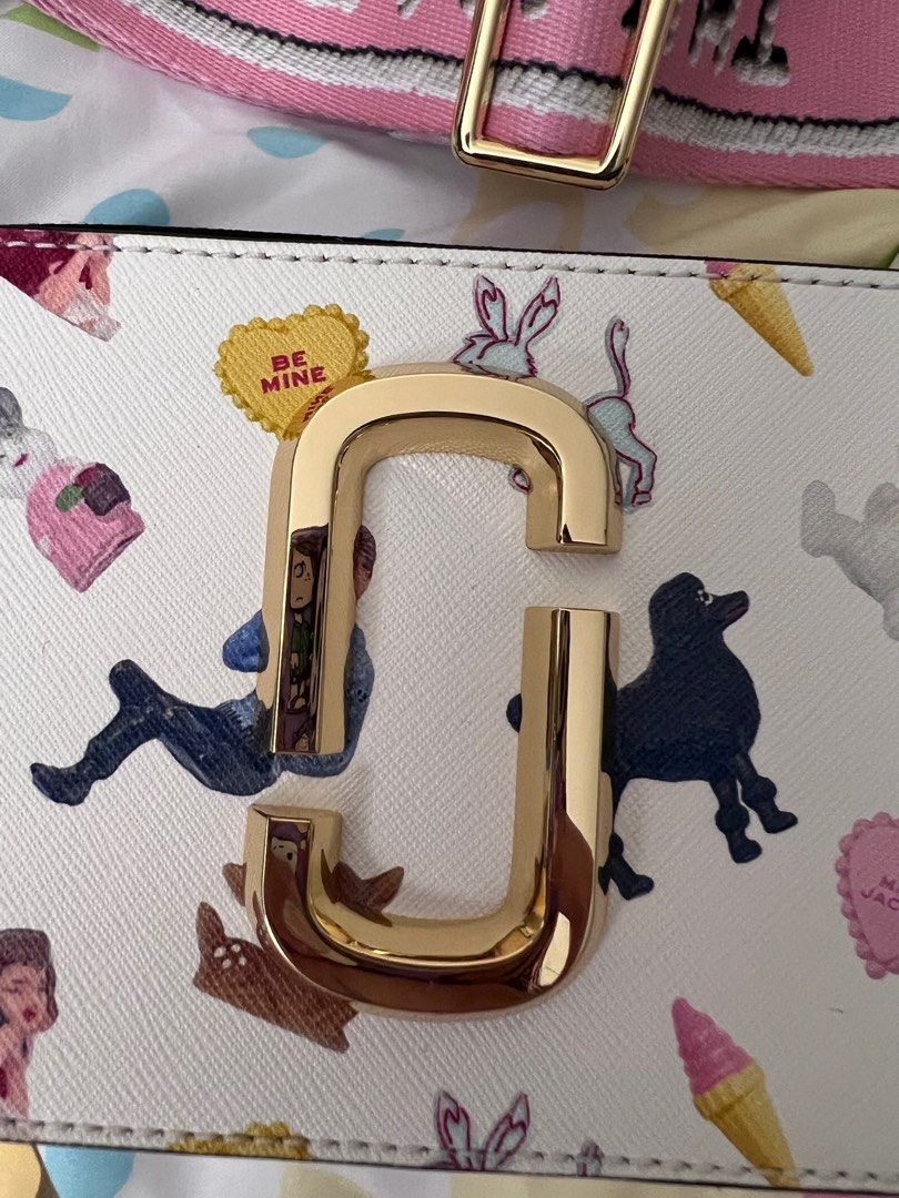 Marc Jacobs cake crossover camera bag, 名牌, 手袋及銀包 - Carousell