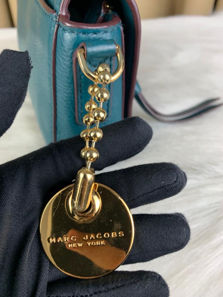 Marc jacobs sling- tosca, Barang Mewah, Tas & Dompet di Carousell