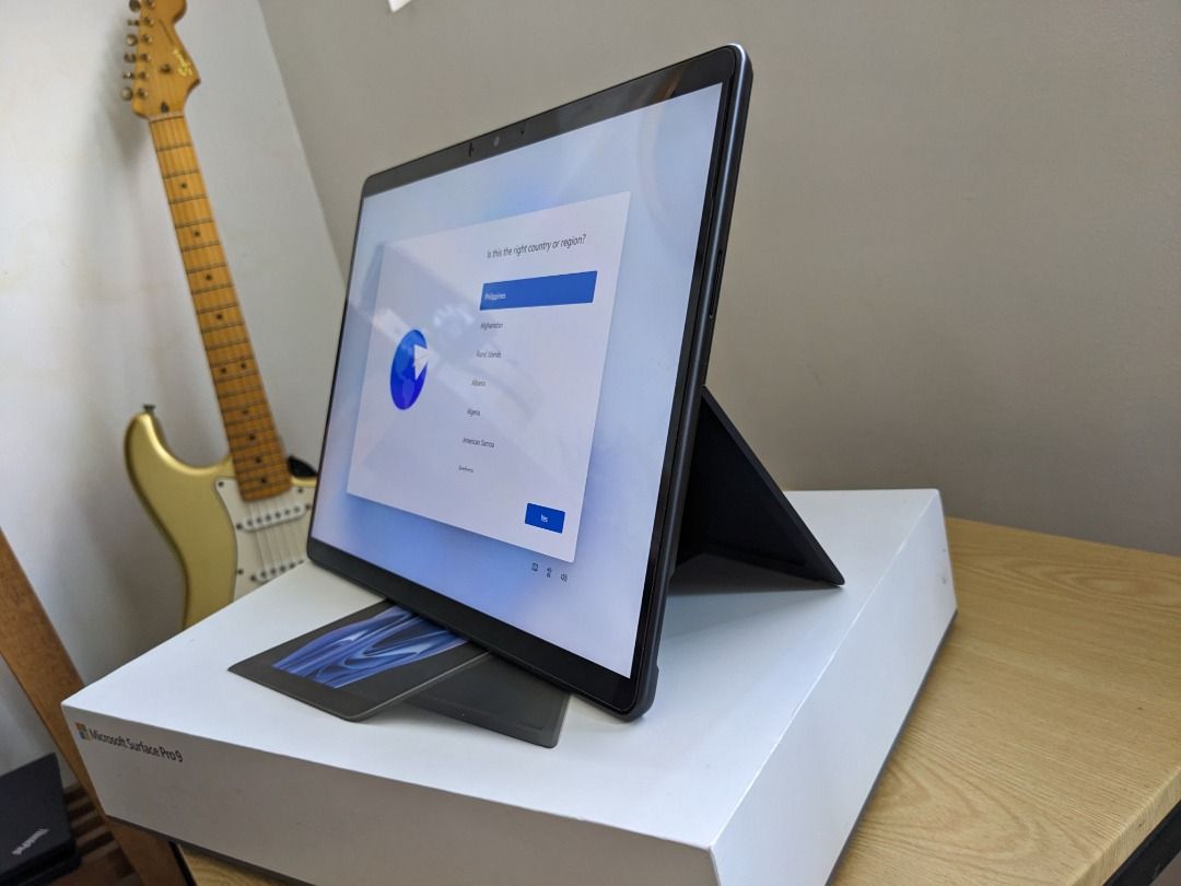 Microsoft Surface Pro 9 Core i5 1235u 12th Gen 8GB 256SSD, Computers ...