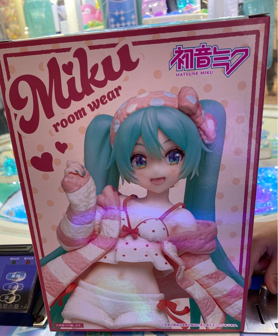 miku room wear 初音figure, 興趣及遊戲, 收藏品及紀念品, 日本明星 - Carousell