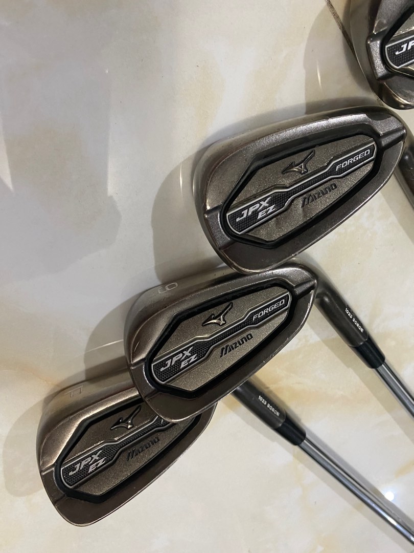 Mizuno JPX EZ black P-5, Sports Equipment, Sports & Games, Golf on ...