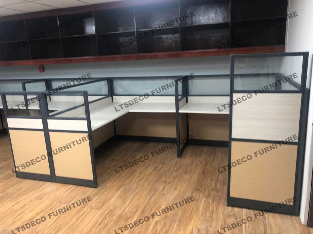 modular table bpo type furniture office partitions on Carousell