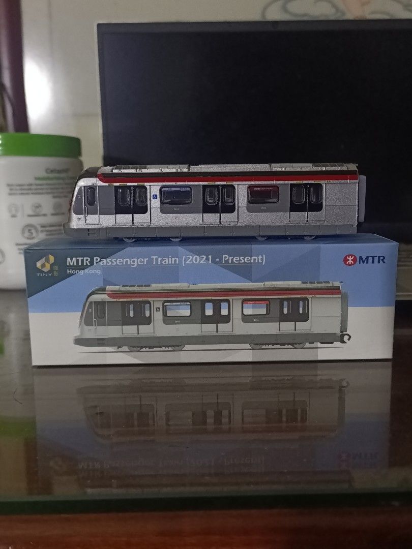 MTR Hyundai Rotem EMU (R Train), Hobbies & Toys, Toys & Games on Carousell