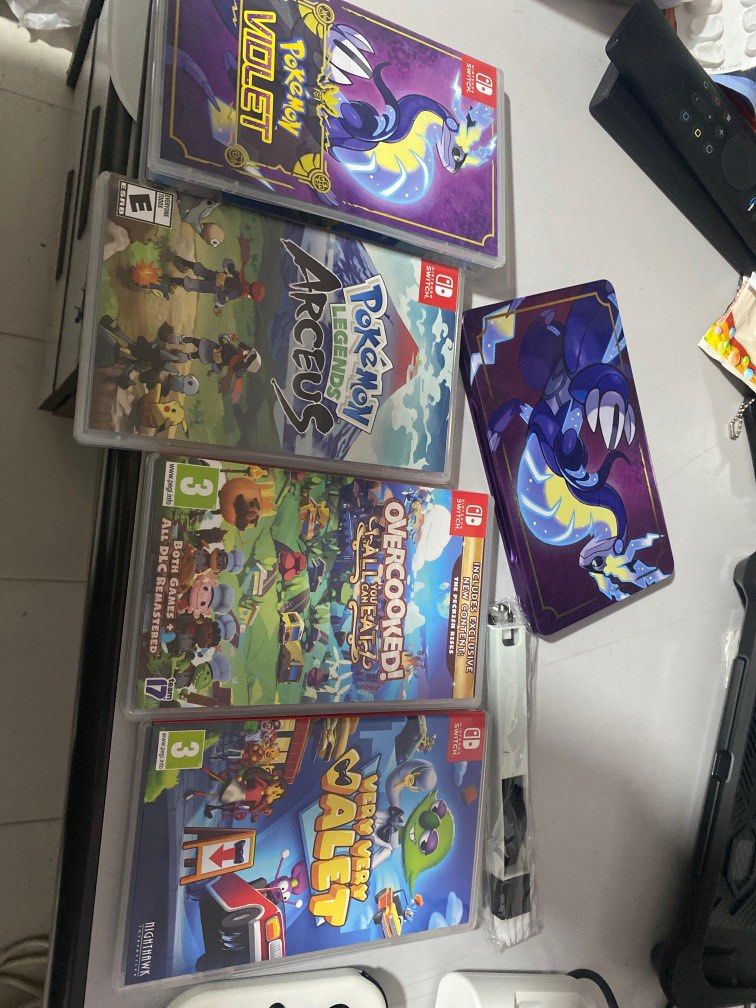 Nintendo switch oled model + 4Games, Video Gaming, Video Game Consoles ...