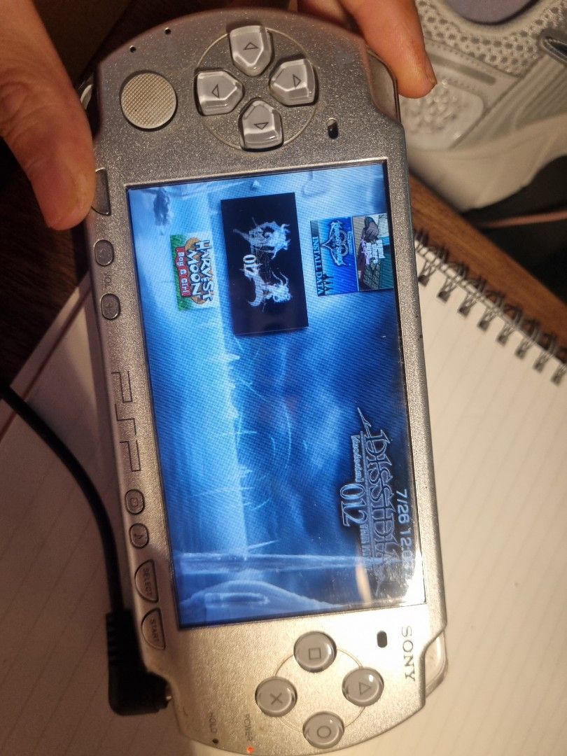 Psp Limited edition silver, Video Gaming, Video Game Consoles ...