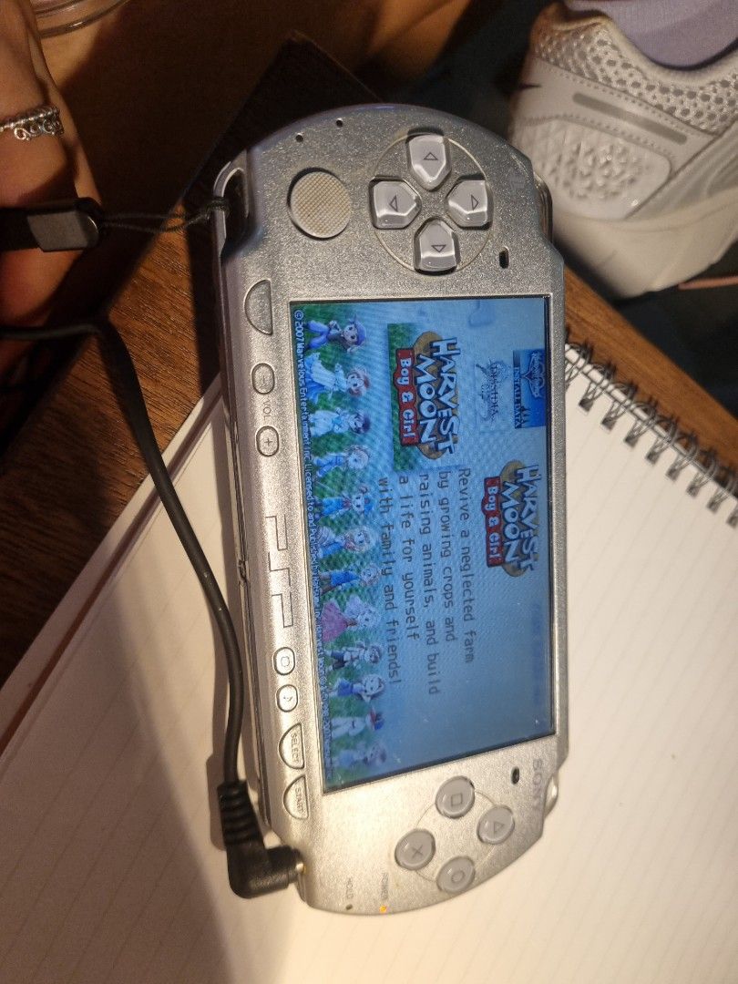 Psp Limited edition silver, Video Gaming, Video Game Consoles ...