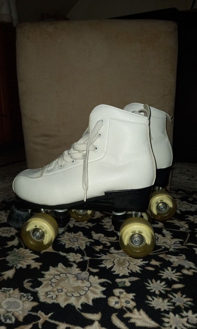 ROLLER SKATES WHITE KASUT RODA PUTIH, Sports Equipment, Sports & Games ...