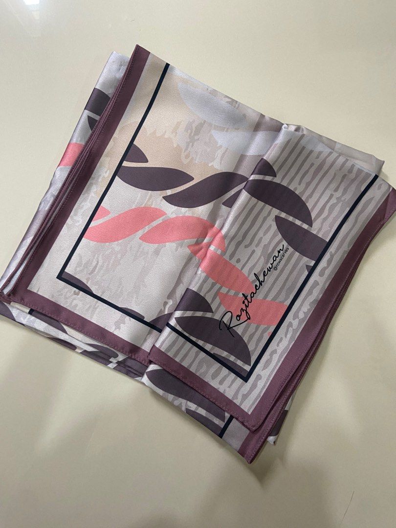 Rozita Che Wan Bawal Printed Satin, Women's Fashion, Muslimah Fashion ...