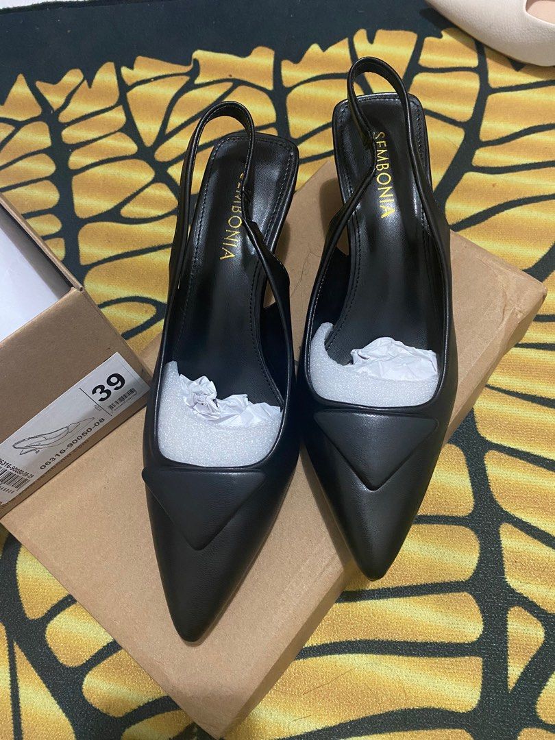 Sembonia Black Heels, Women's Fashion, Footwear, Heels on Carousell
