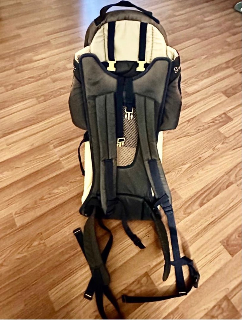 Snugli baby carrier, Babies & Kids, Going Out, Carriers & Slings on ...