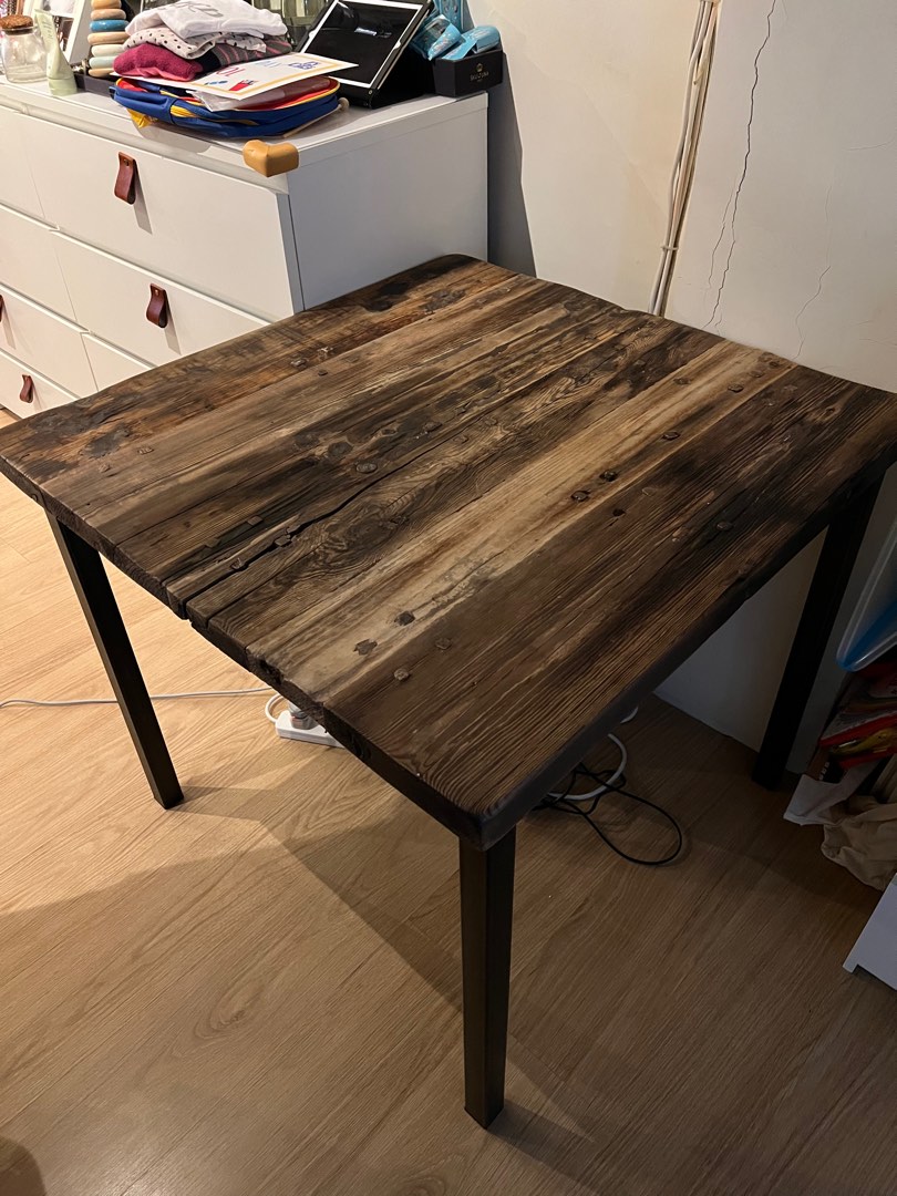 Timothy Oulton Table 90cm x 90cm, 傢俬＆家居, 傢俬, 桌子 - Carousell