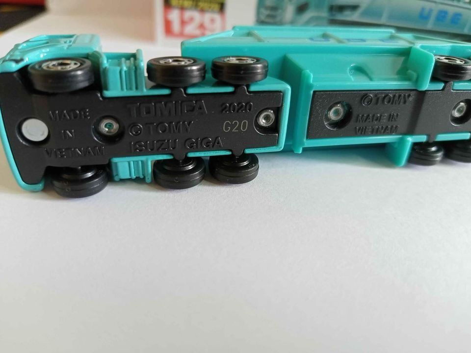 TOMICA HEAVY EQUIPMENT LONG TRUCK, Hobbies & Toys, Toys & Games on ...