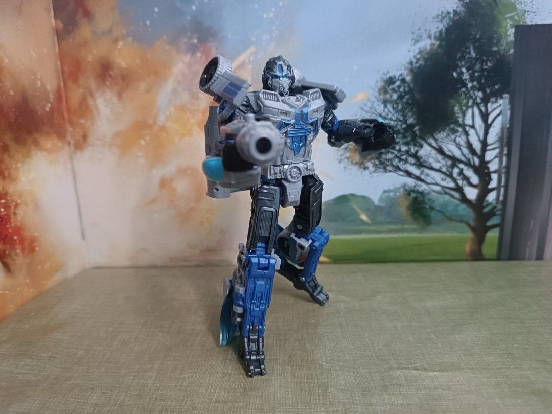Transformers ROTB Deluxe Class Mirage BIB, Hobbies & Toys, Toys & Games ...