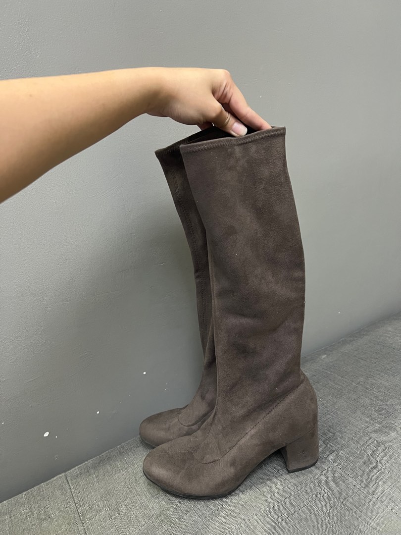 Uniqlo Boots on Carousell