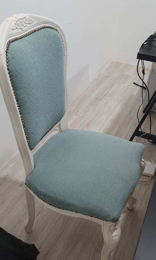 unique chair, Furniture & Home Living, Furniture, Chairs on Carousell
