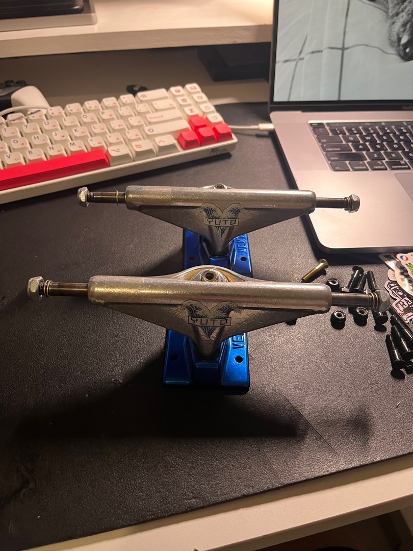 Venture Hollow Lights Hi - Yuto Horigome (5.2) on Carousell