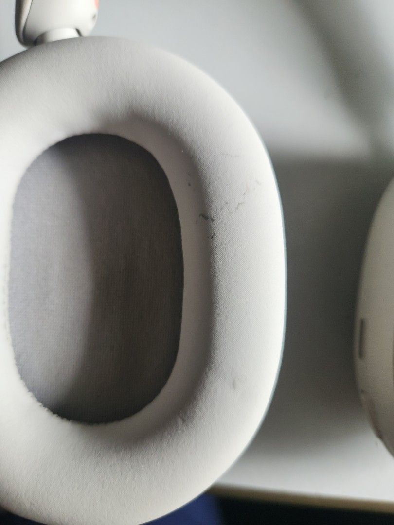 White/Silver XM5 Sony WH-1000XM5, Audio, Headphones & Headsets on Carousell