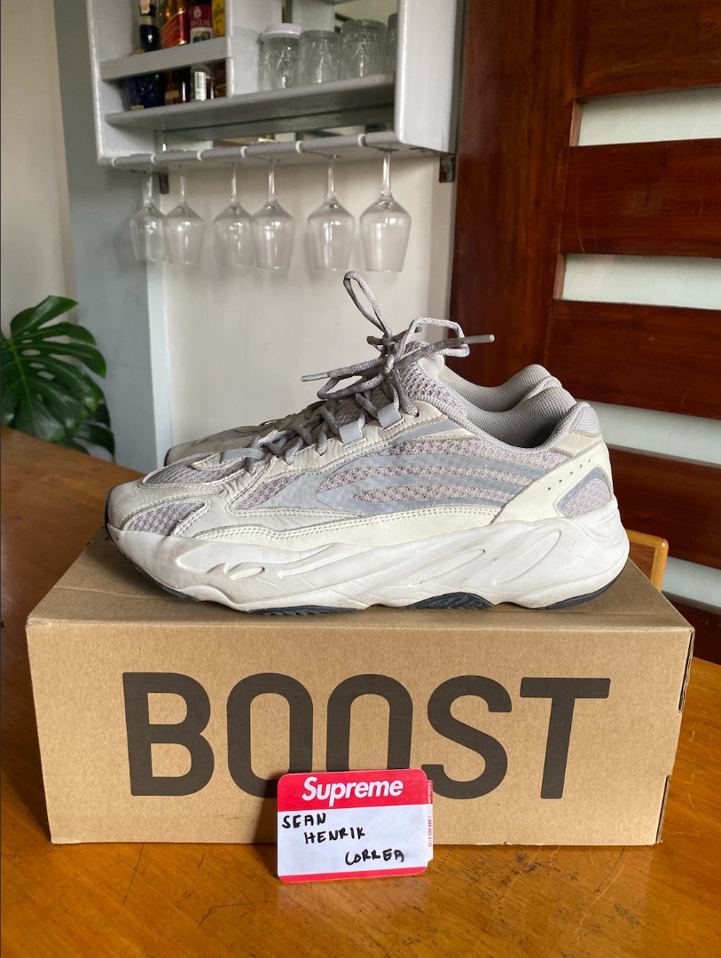 Yeezy 700 Static on Carousell