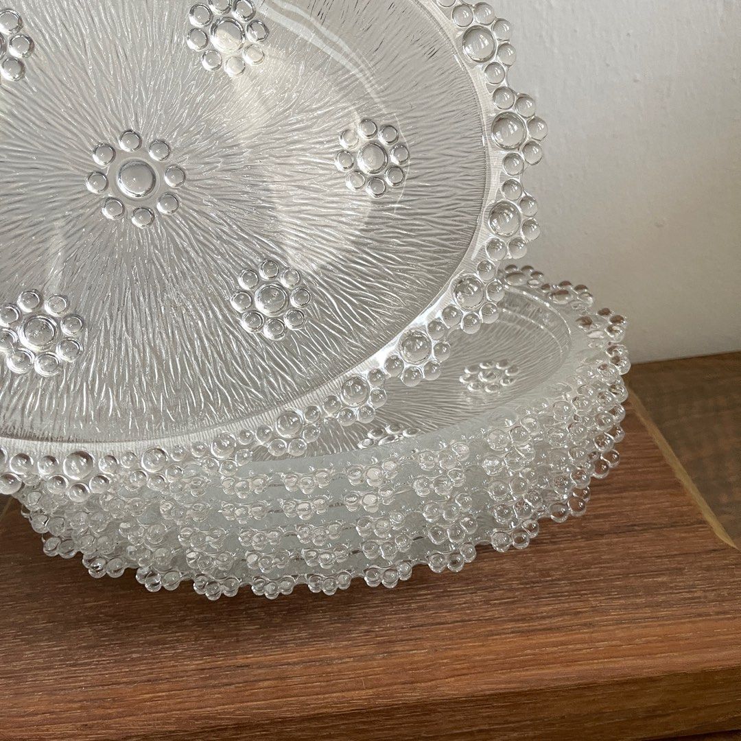3 oval vintage glass plates with bobble/ bubble pattern, Furniture ...