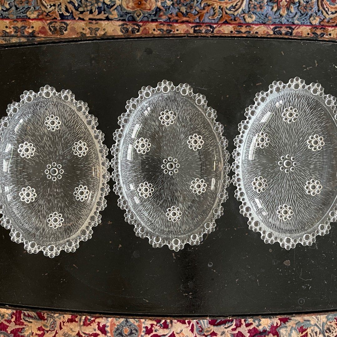 3 oval vintage glass plates with bobble/ bubble pattern, Furniture ...