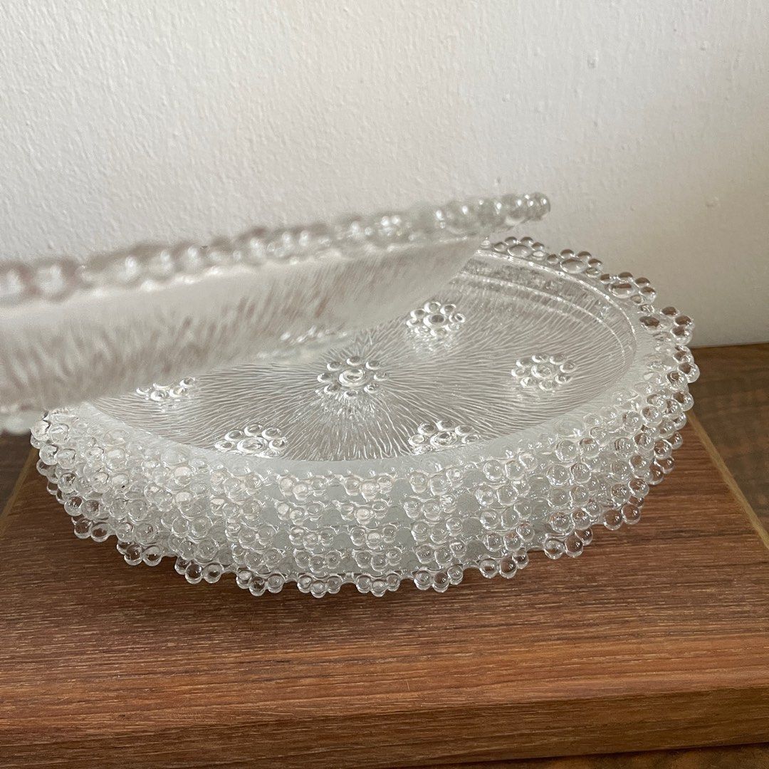 3 oval vintage glass plates with bobble/ bubble pattern, Furniture ...