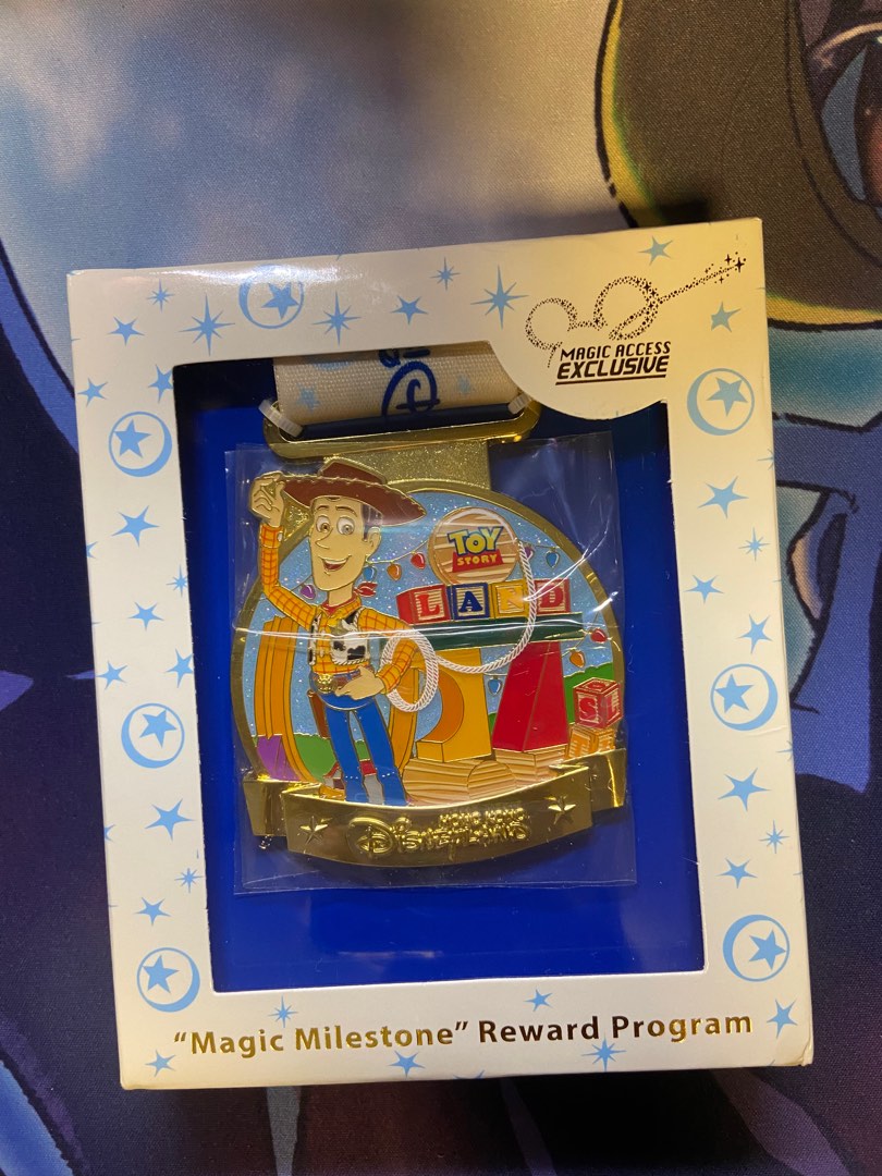 香港迪士尼樂園 Toy Story Magic Access Exclusive Reward, 興趣及遊戲, 收藏品及紀念品, 明星周邊 ...