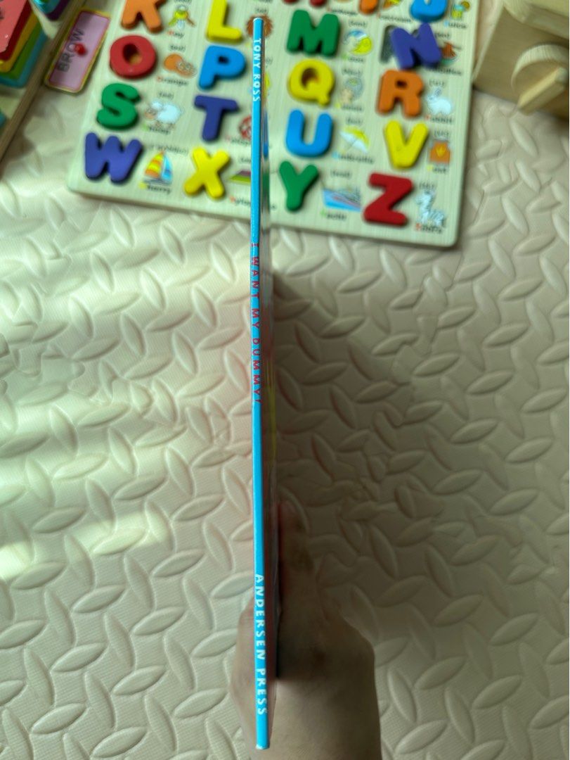 A Little Princess Story: I Want My Dummy!, Hobbies & Toys, Books ...