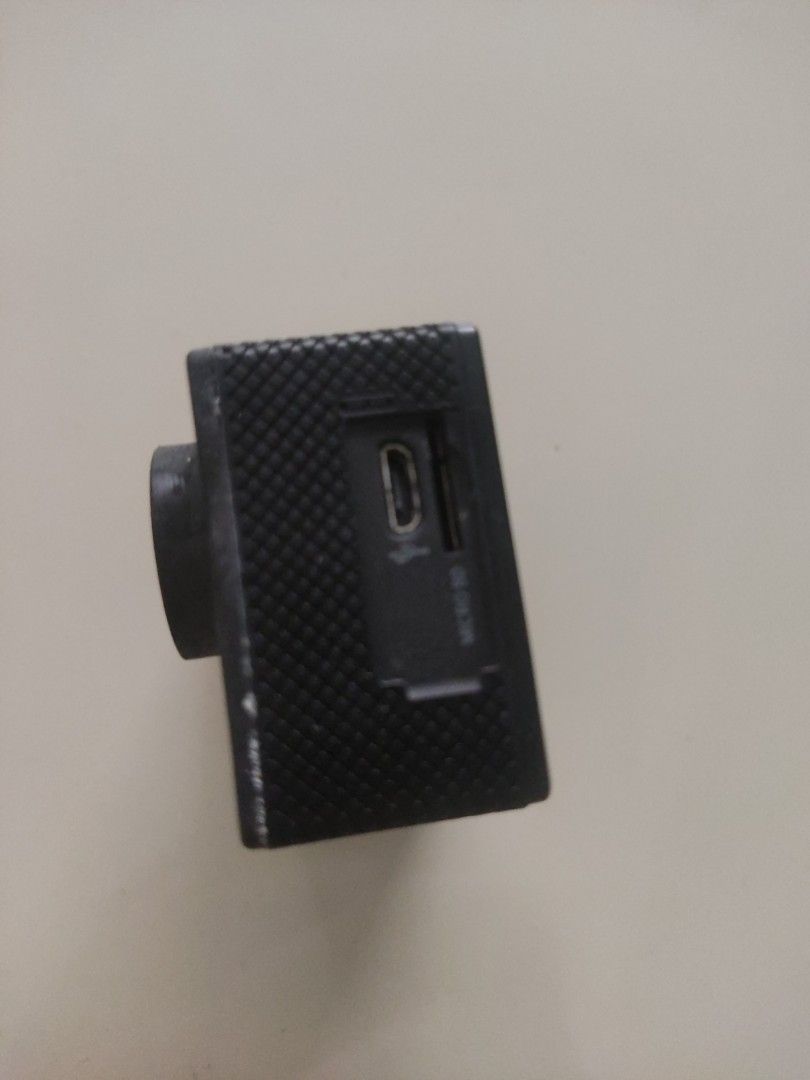 Action camera HD with underwater casing, Photography, Cameras on Carousell